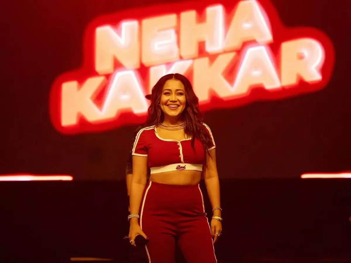 'No food, water or money': Neha Kakkar blasts Melbourne concert ...