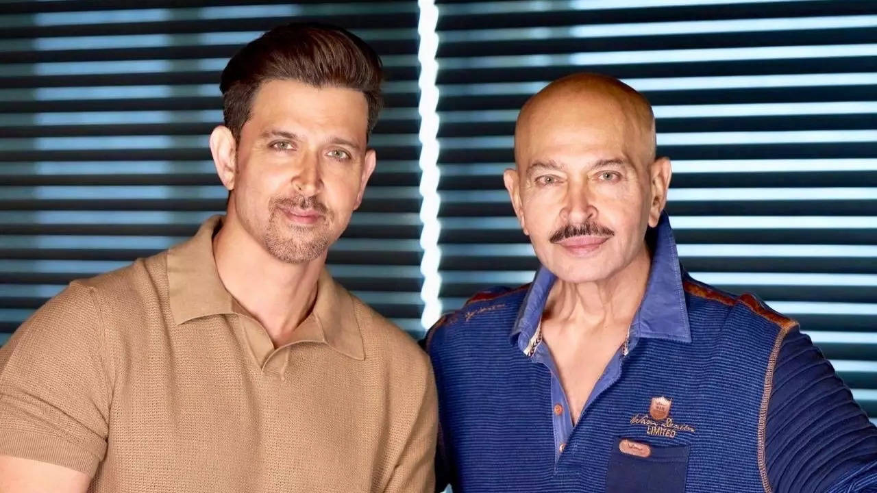 Krrish 4: Hrithik Roshan Is Being Launched By Father Rakesh Roshan Once ...