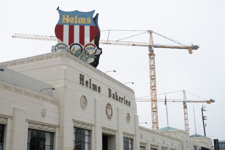 Expansive offices for Apple are rising in Culver City