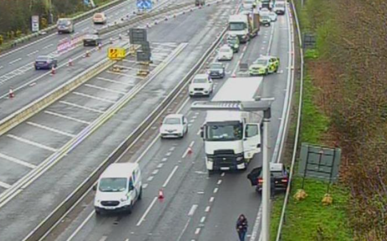 Picture shows lorry and car crash scene on M27 - police update