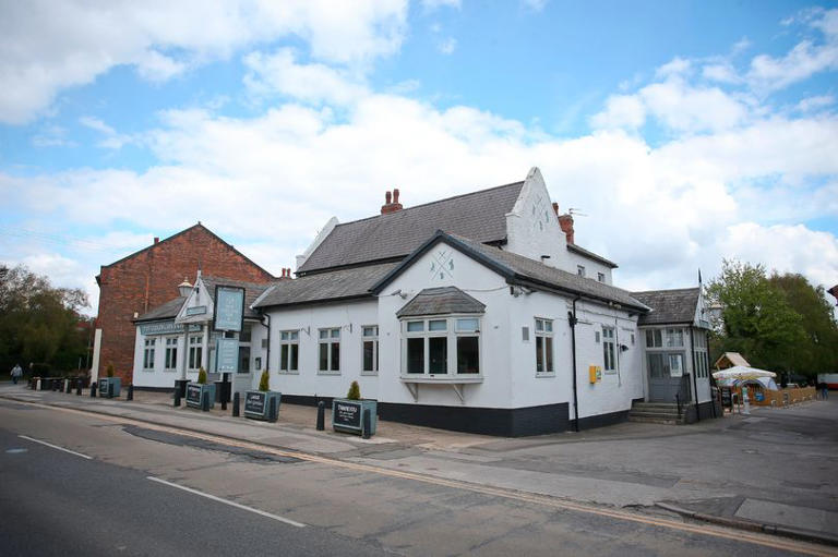 Gedling Inn's 'free pint for every goal' offer returns for Nottingham ...