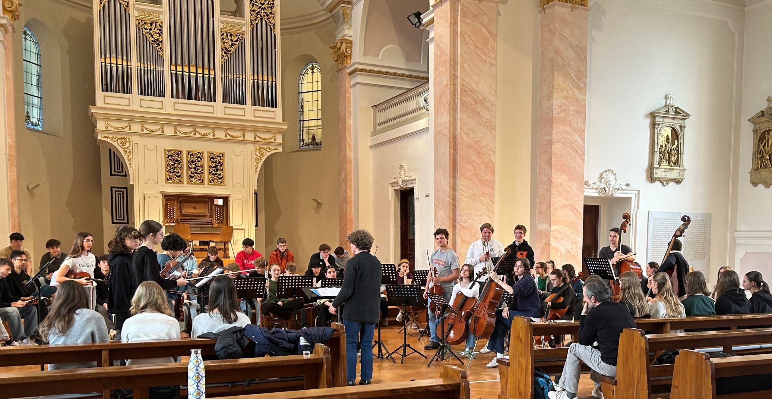 Kunstaktion Lux Aeterna zieht wetterbedingt nach innen