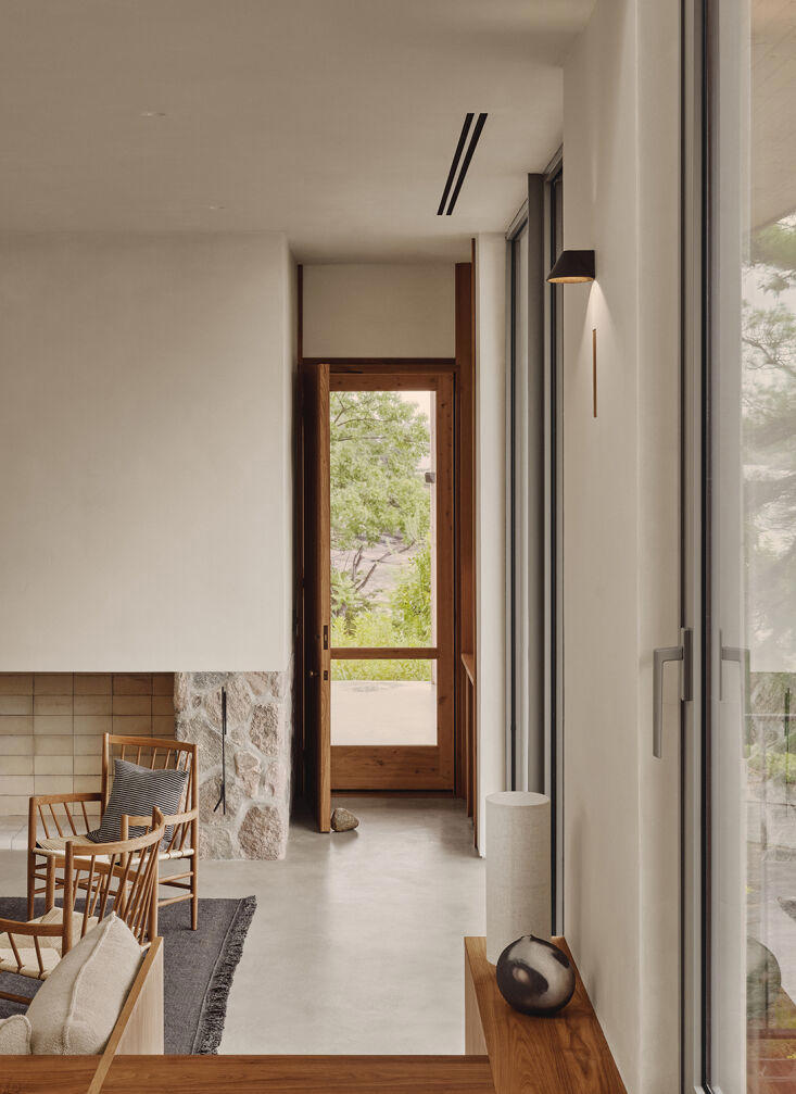 Pine Island Cottage: A Refined (and Appealingly Rough) Lake House on ...