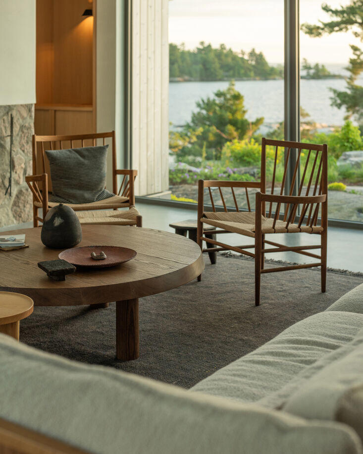 Pine Island Cottage: A Refined (and Appealingly Rough) Lake House on ...