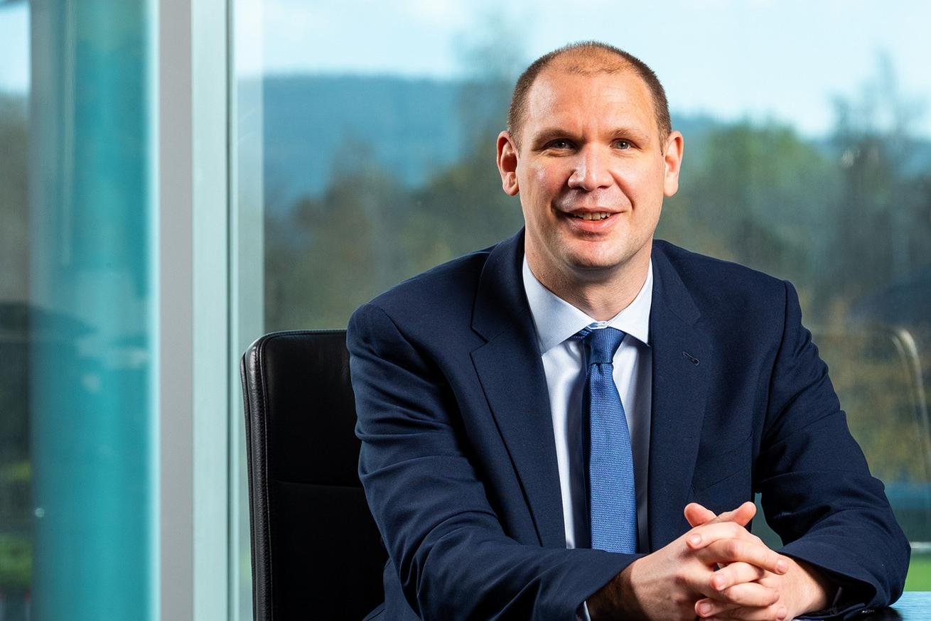 Energy giant SSE names new chief executive on £1 million salary plus ...