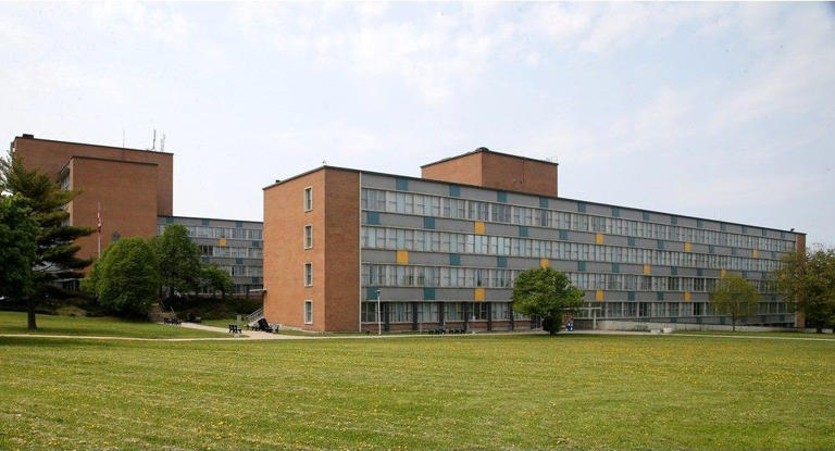 How Canada Wins: Housing in former federal office buildings can ...