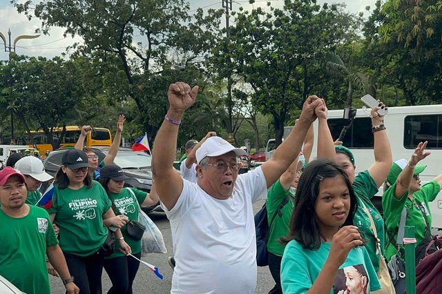 Duterte supporters in Manila march to prayer rally for his return to PH