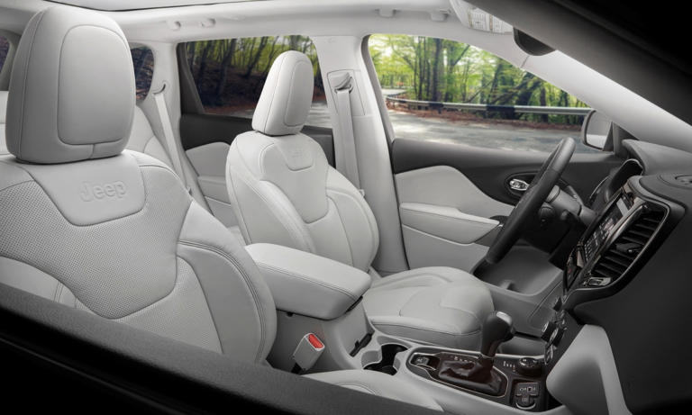 Primeros renders del nuevo Jeep Cherokee: Diseño renovado y mayor tamaño