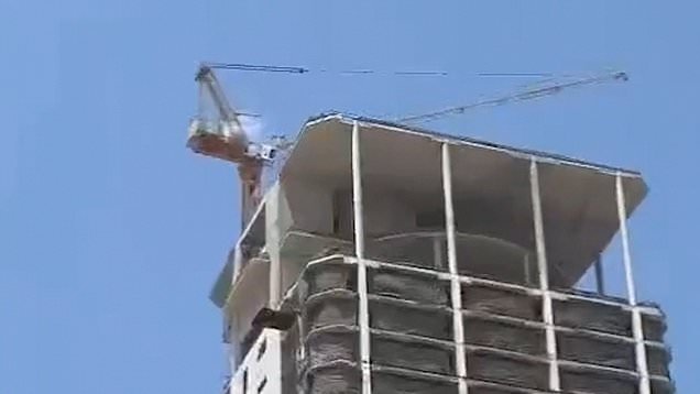 Apartments under construction seen violently shaking before collapse ...
