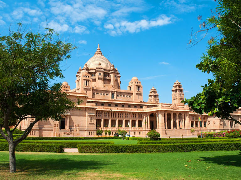 15 Best Places to Visit in Jodhpur: Famous Forts, Lakes & Other Tourist ...