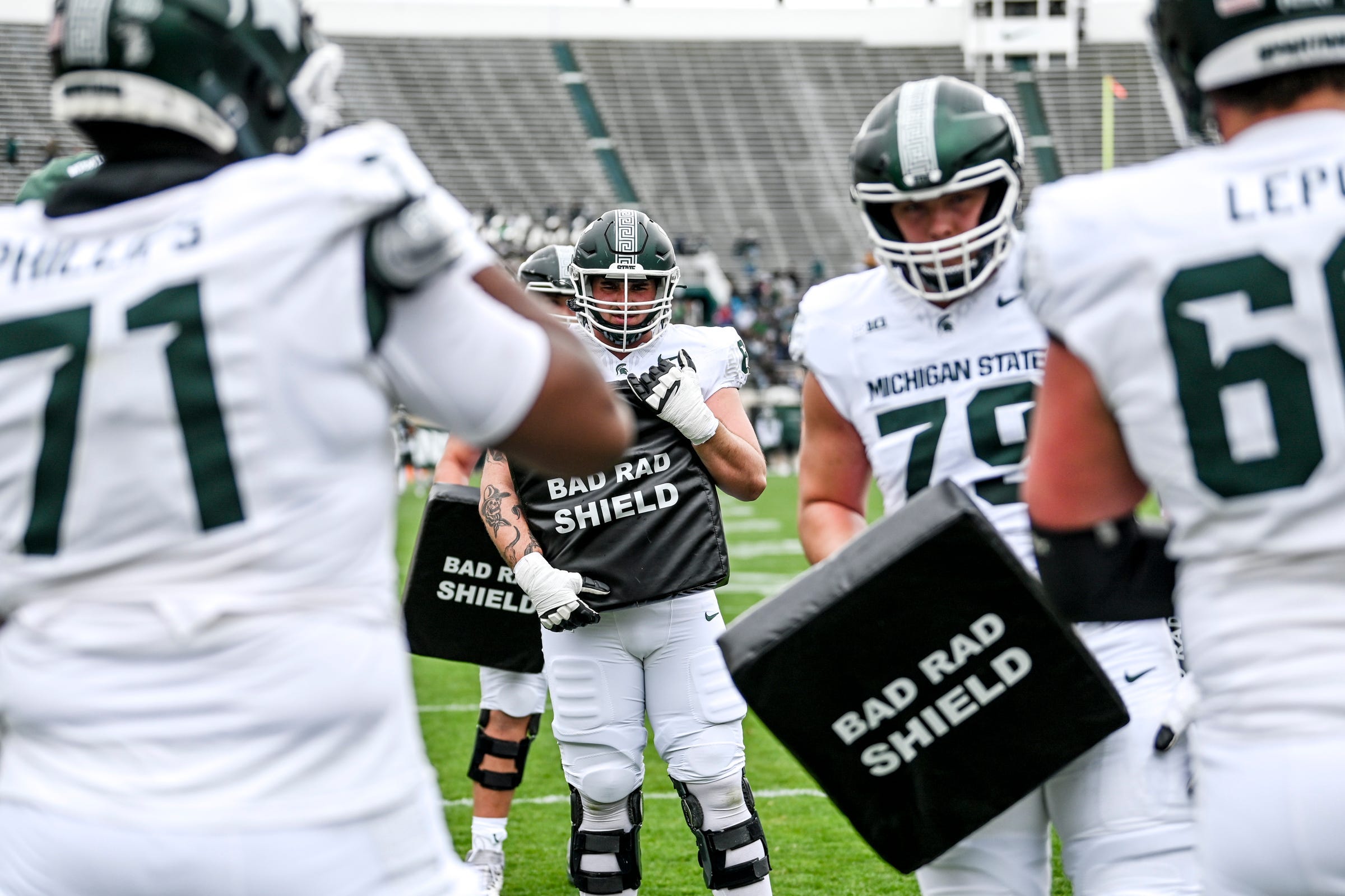 Michigan State schedules official visit with an offensive line prospect ...
