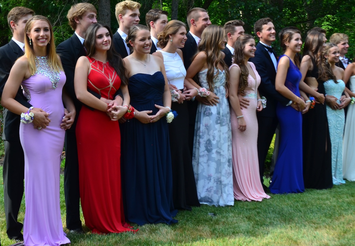 How to Reign in High School Prom Spending