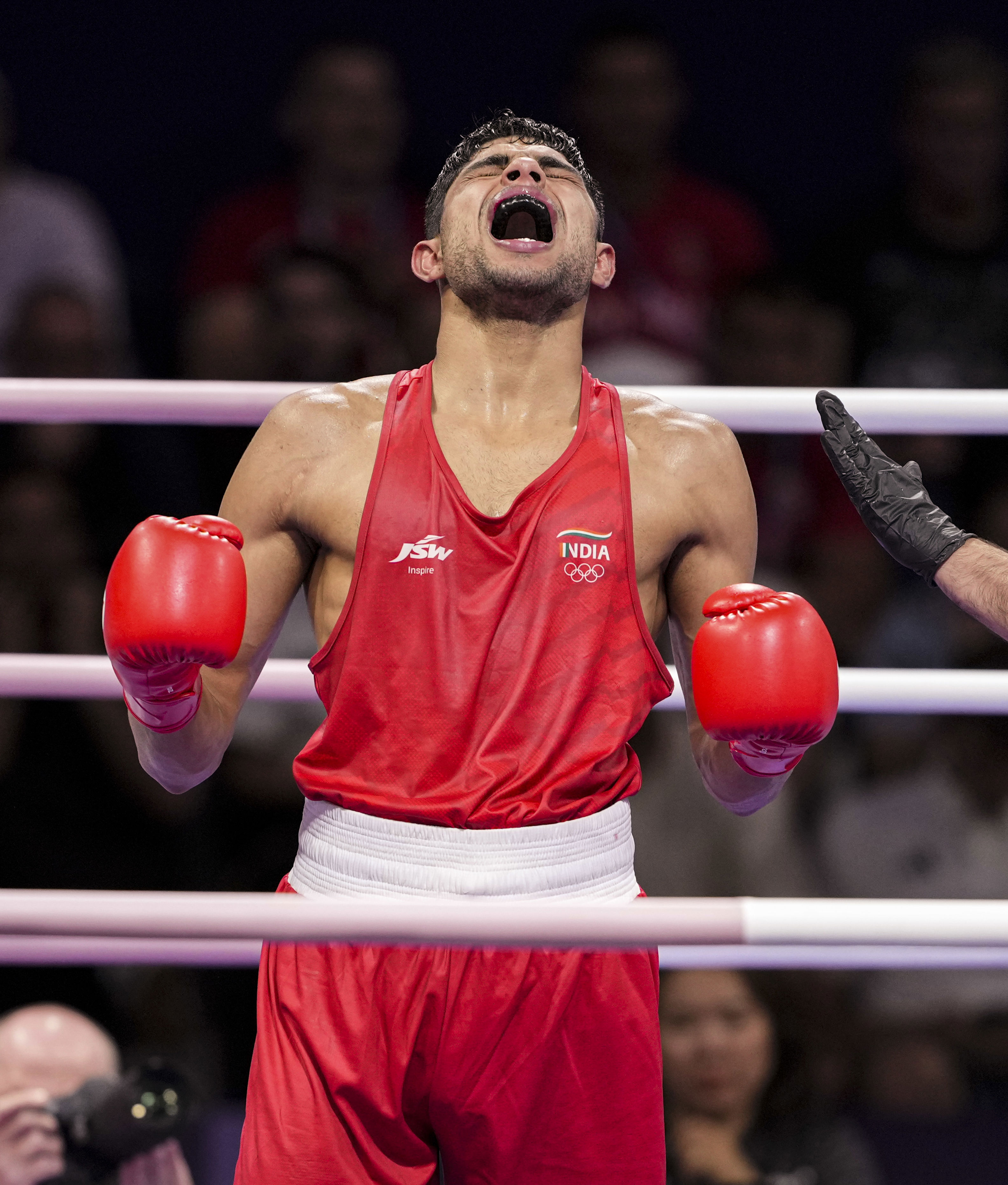 Nishant Dev maintains perfect start in pro boxing with dominant win ...