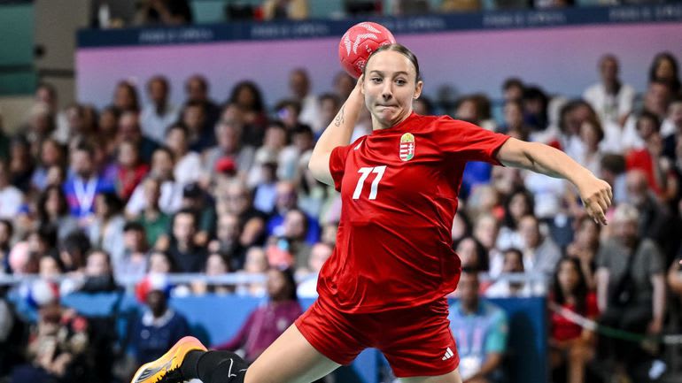 Óriási siker, Simon Petra lett a világ legjobb fiatal kézilabdázója