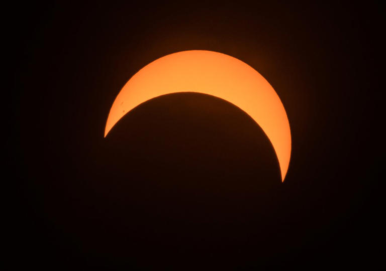 Partial solar eclipse to be visible in NYC this weekend