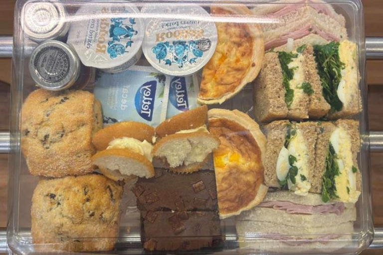 Shoppers rush to snap up Morrisons' £10 Mother's Day afternoon tea