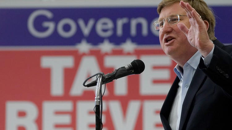 Mississippi governor signs bill phasing out state income tax Mississippi governor signs bill phasing out state income tax