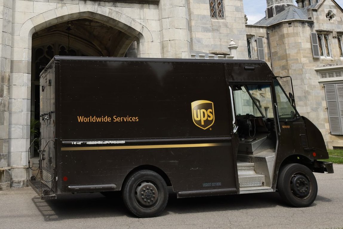 UPS rolls out new tariff and import fees tracking tool for ...