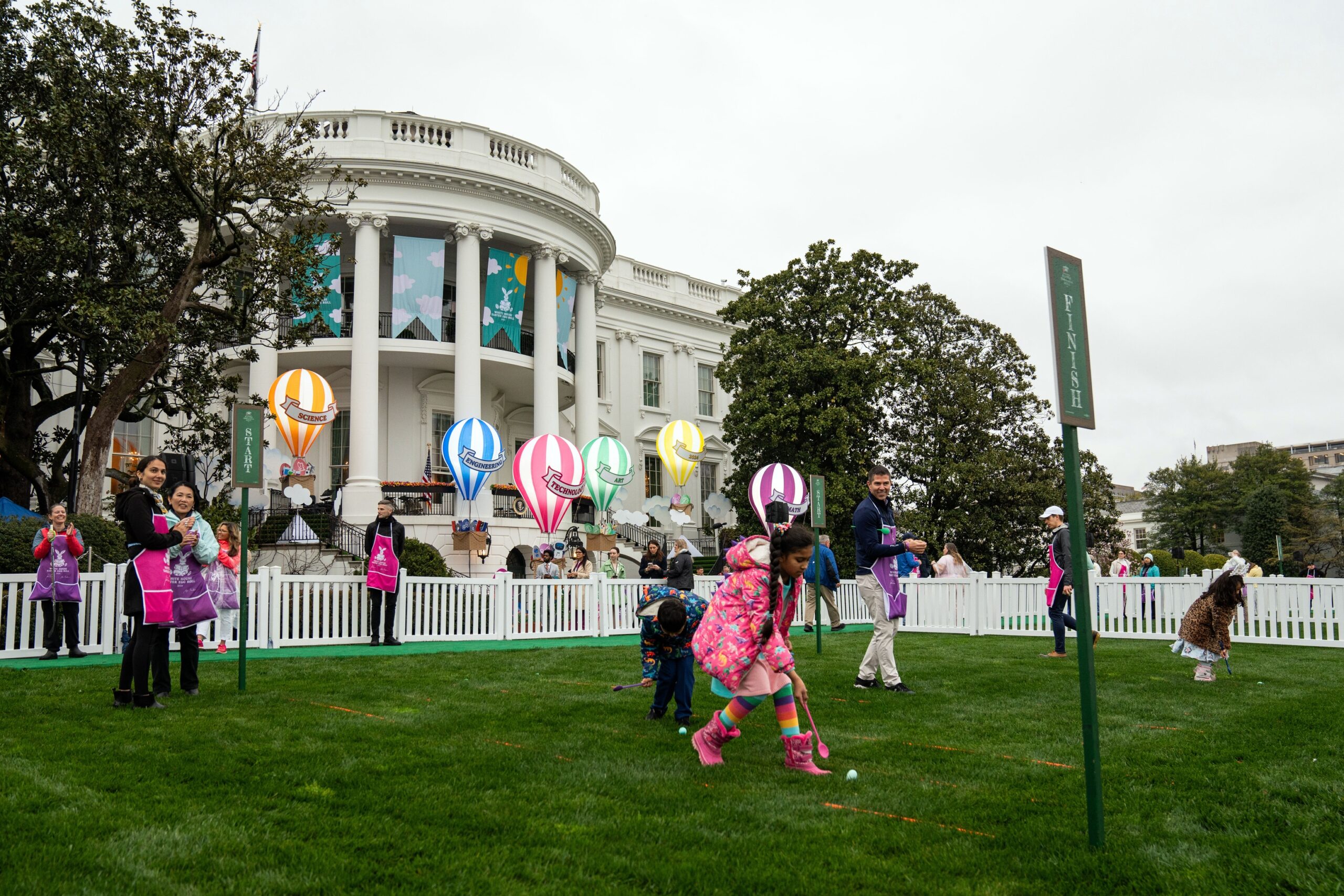 Another White House ethics dispute under Trump