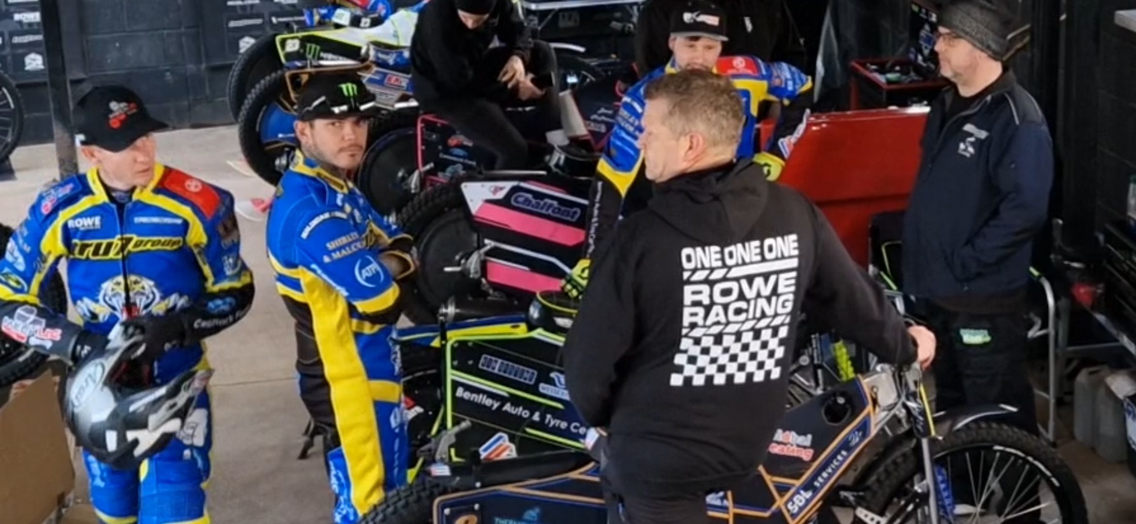Speedway: Hundreds turn out to glimpse Sheffield stars at Owlerton as ...