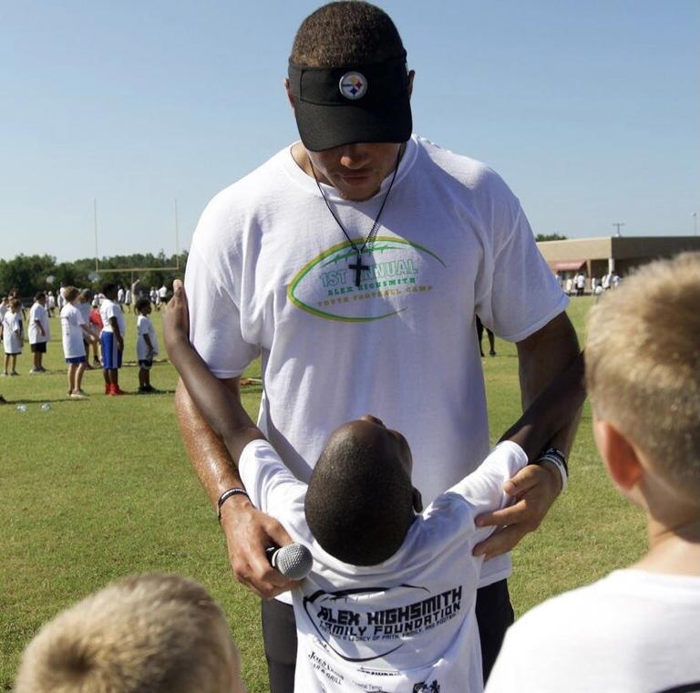 NFL Star and Wilmington native to receive Key to the City next week