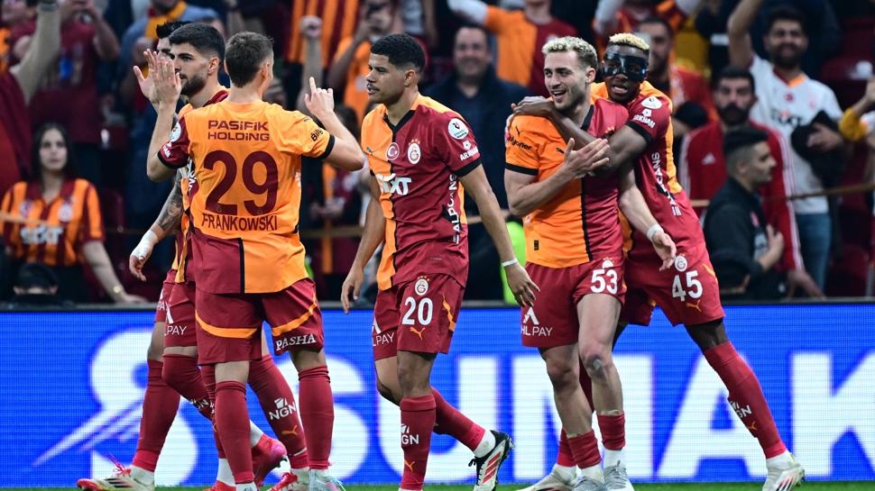 Lider Galatasaray derbide Beşiktaş ile karşılaşacak