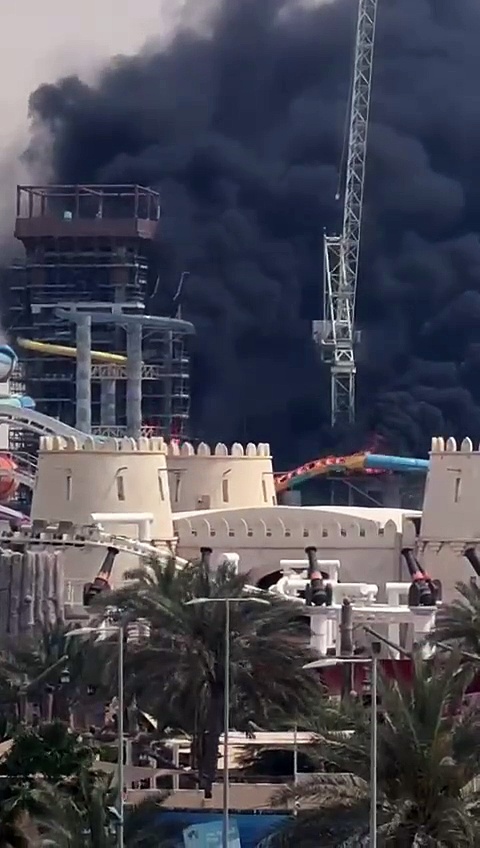 Abu Dhabi: Fire at Yas Waterworld