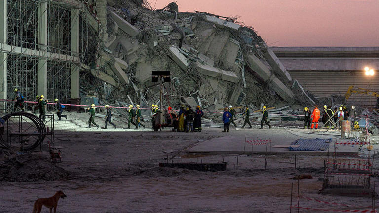 Myanmar's earthquake death toll jumps to nearly 700 as more bodies ...