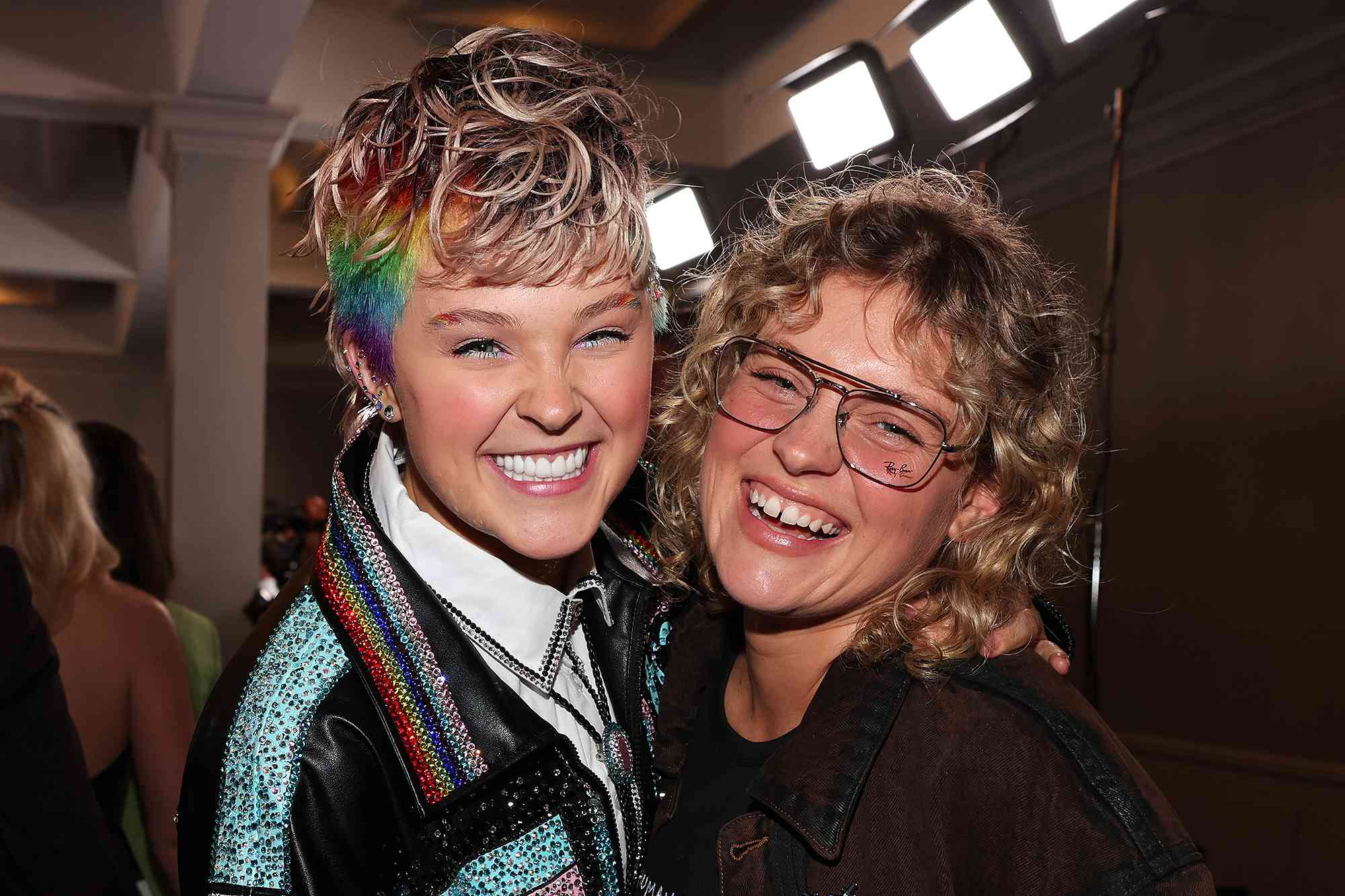 JoJo Siwa Dishes on 'Very Mature' Relationship with Partner Kath Ebbs ...