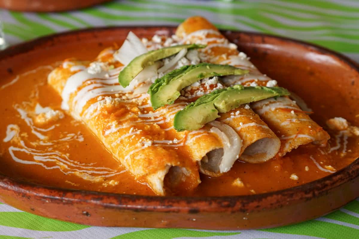 Las enchiladas suizas rojas, son mejores que las verdes ¡No me harán ...