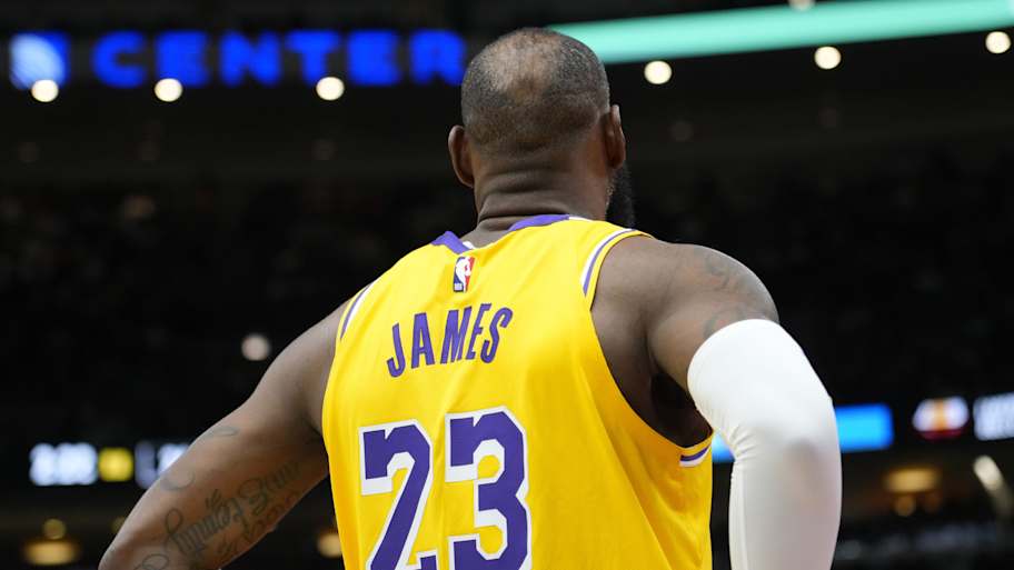 ESPN NBA Analyst Believes the Los Angeles Lakers Are Already in Trouble
