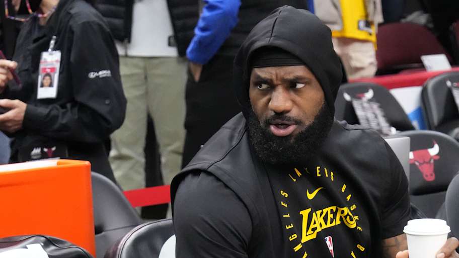 ESPN reporter breaks silence after LeBron James shaded him in Pat ...