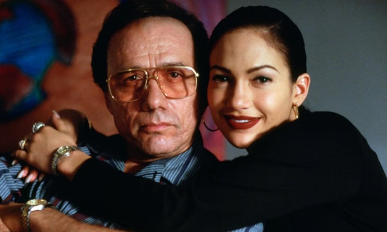 Jennifer López y Edward James Olmos se reencuentran y recrean foto a 28 ...