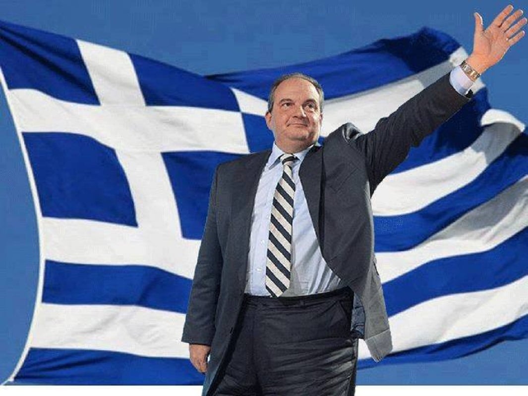 Ο πρώην πρωθυπουργός Κώστας Καραμανλής στο Διαδίκτυο