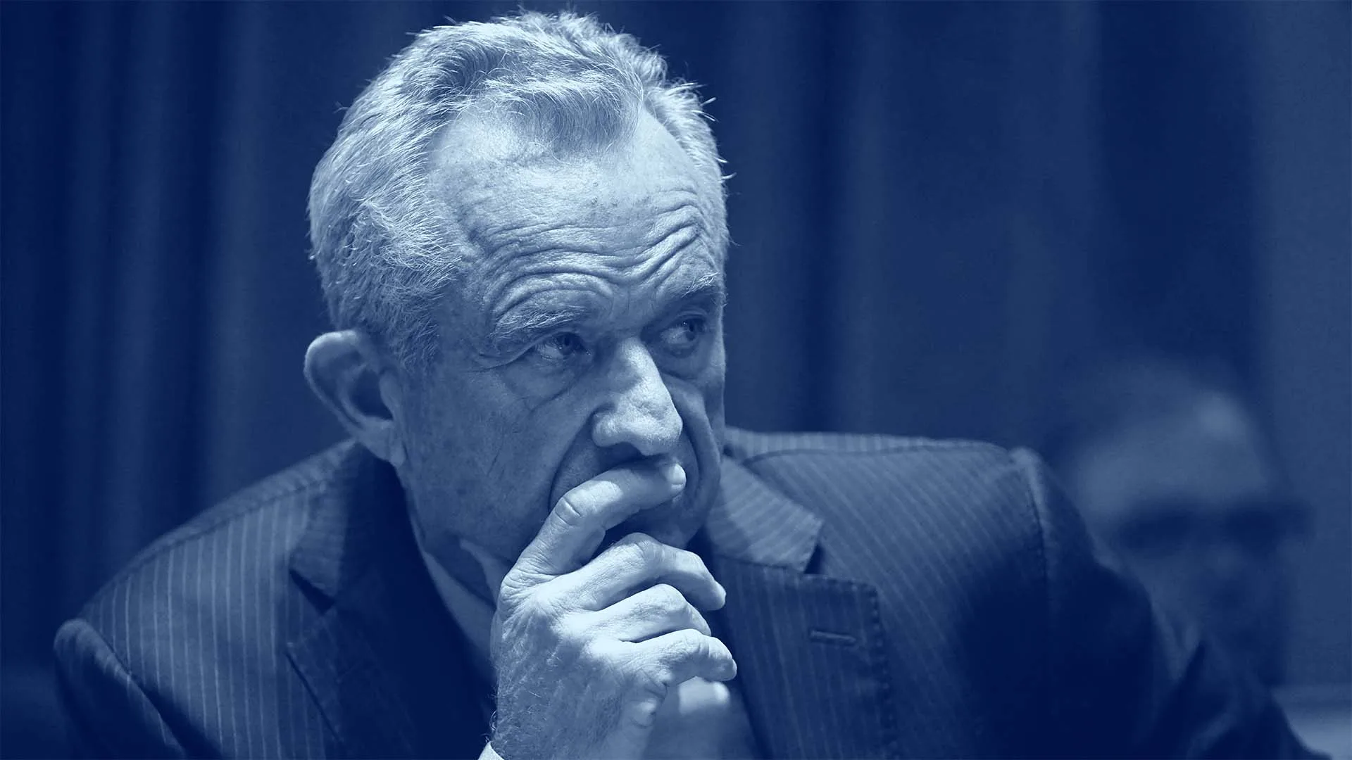 RFK to Cut 2,400 Workers From the CDC