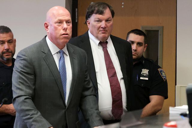 Accused Gilgo Beach Killer Rex Heuermann Reaches Divorce Settlement ...