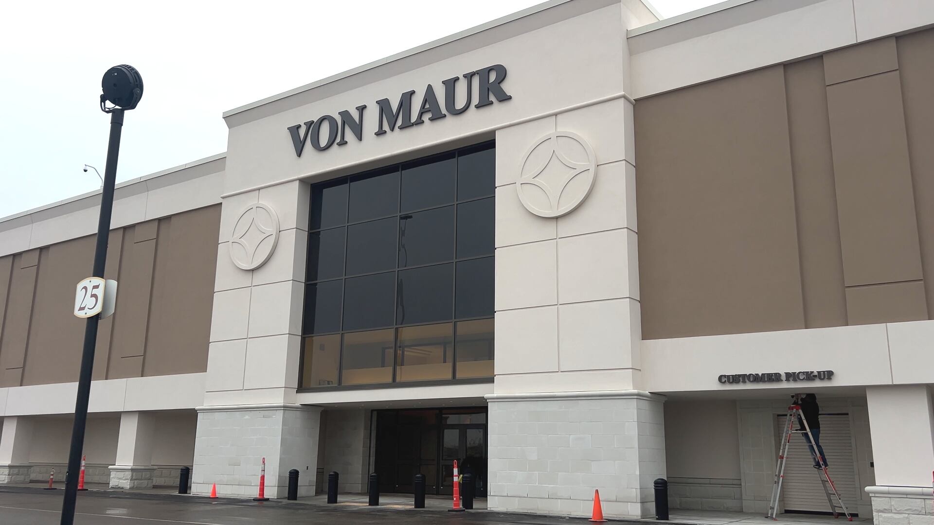 Von Maur at West Acres Mall opens week from Saturday