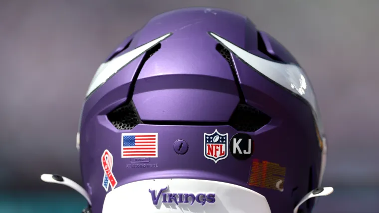 Ex-Vikings exec predicts Minnesota to sign washed up quarterback as J.J ...