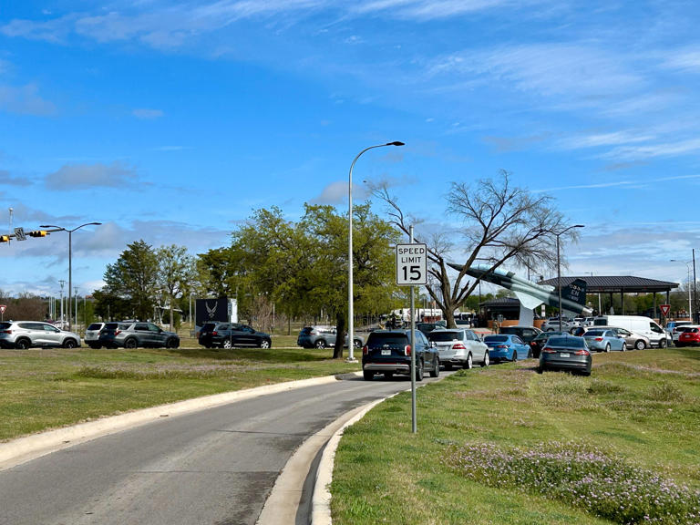UPDATE: Lockdown lifted after possible active shooter at SAFB brings ...