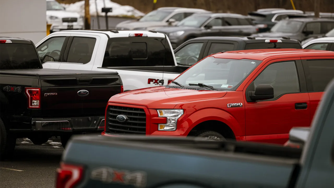 Auto stocks today: GM, Ford, Tesla, Stellantis, Toyota fall after Trump ...