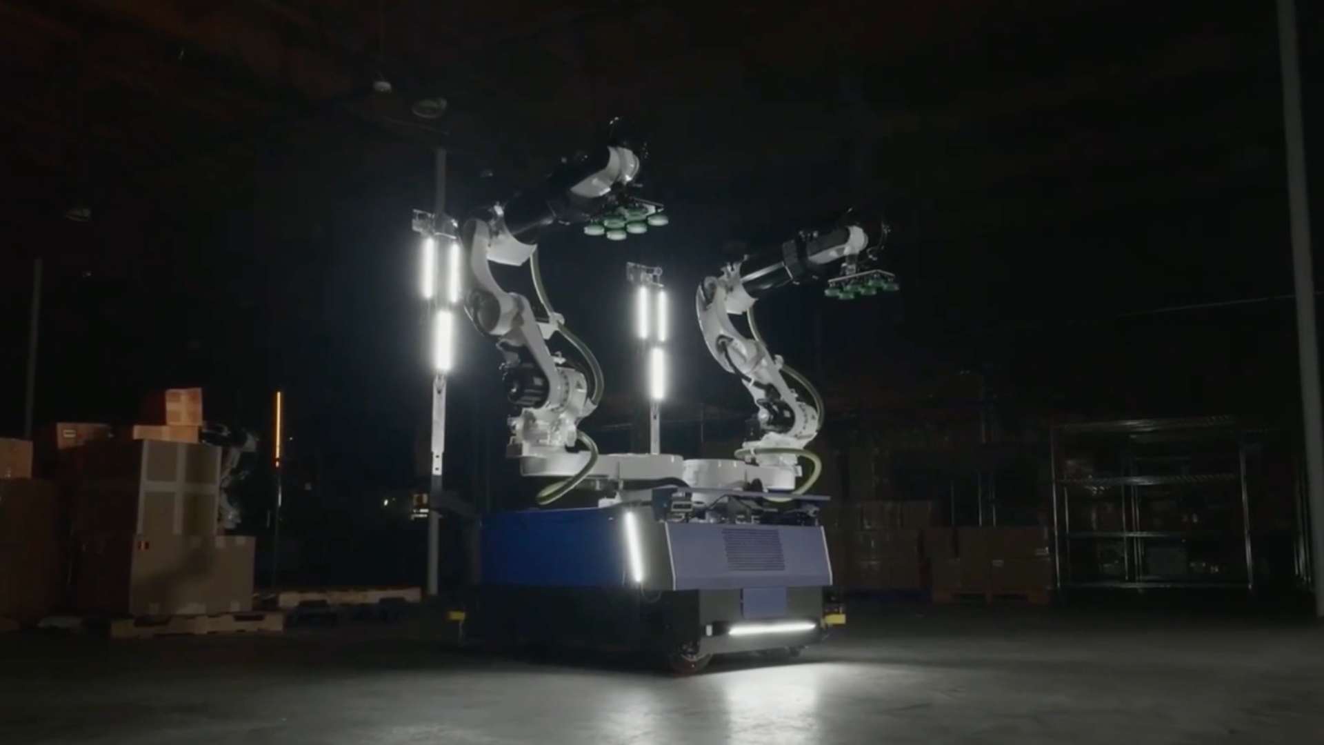 Dexterity Unveils Mech: AI-Powered “Superhumanoid” Robot for Heavy-Duty ...