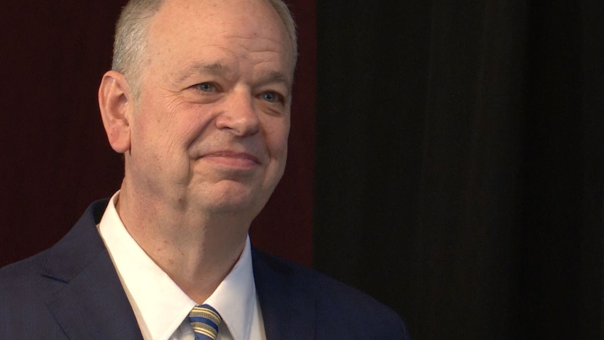 Chancellor James Schmidt says goodbye to UW-Eau Claire