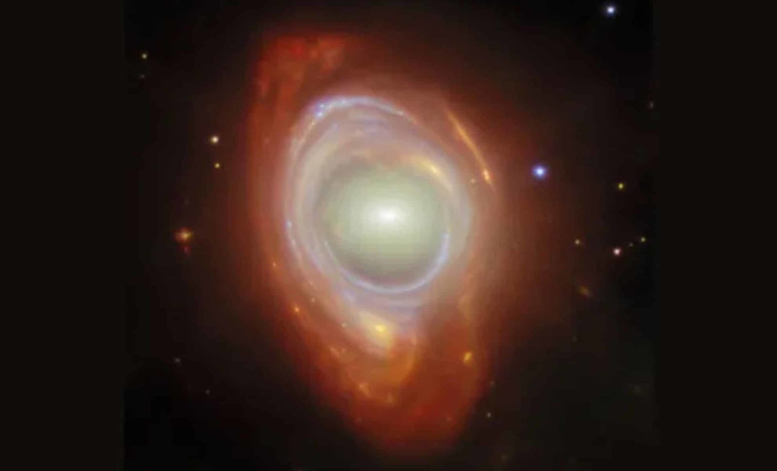 James Webb Spots a Glowing ‘Eye’ in Deep Space—A Perfect Einstein Ring ...
