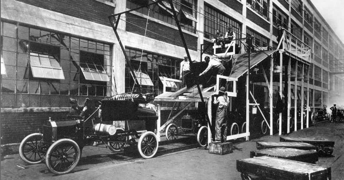 Amazing Early Photos of the World's Most Iconic Companies