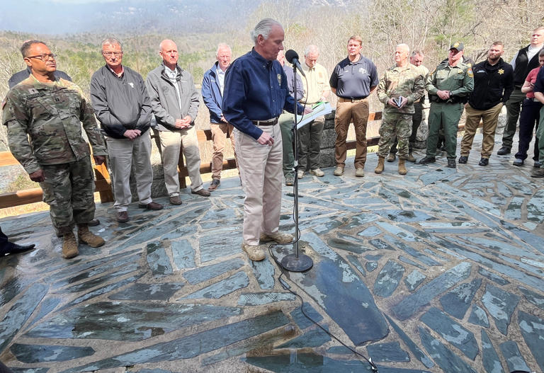 Live updates: Some containment, but Table Rock fire continues to grow ...