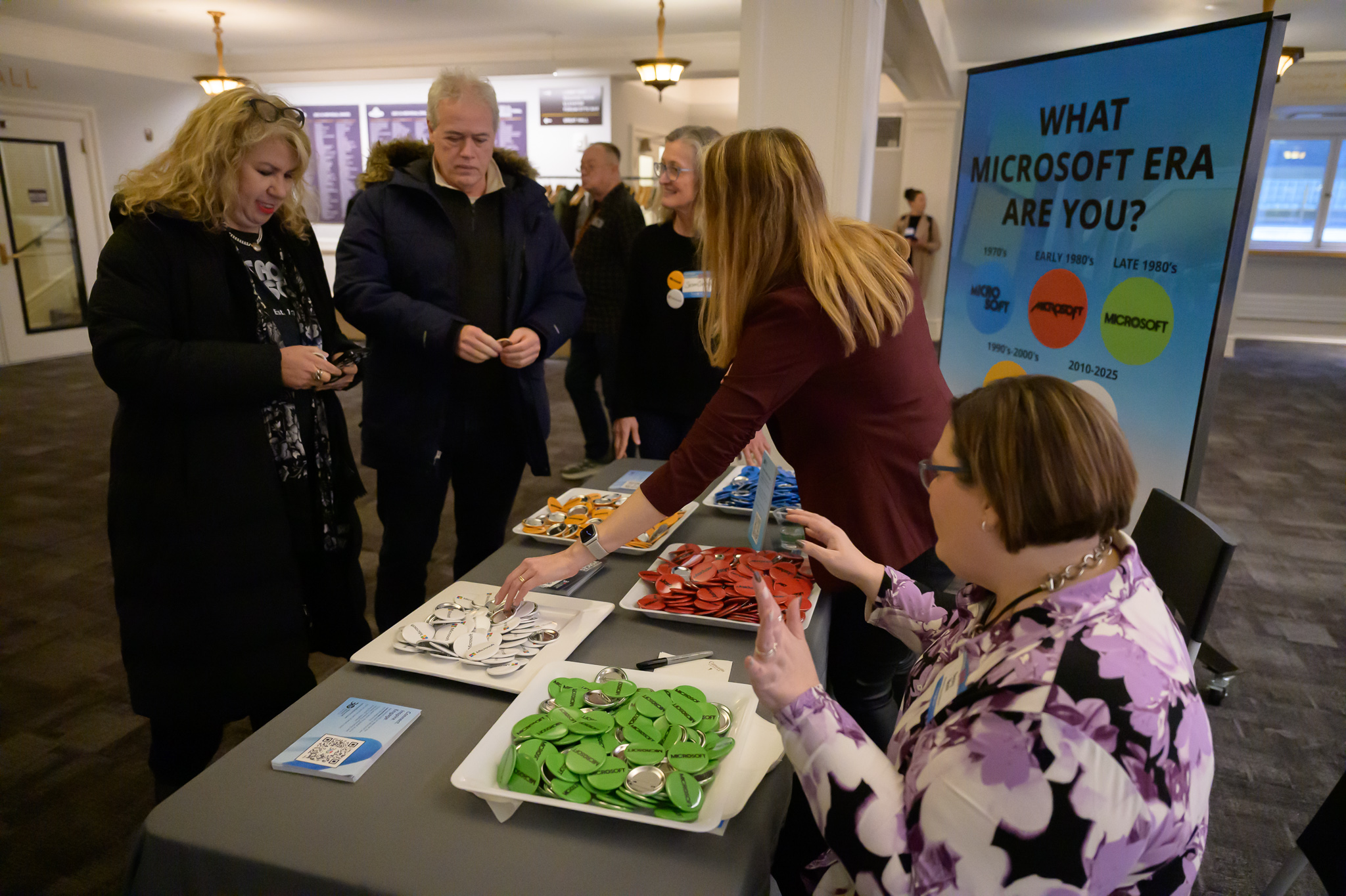 Standing up for Microsoft: Recognizing the company’s employees, back to ...