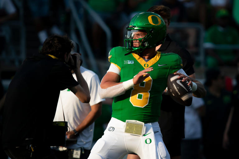 Checking in with the Oregon Ducks QB room ahead of the 2025 season
