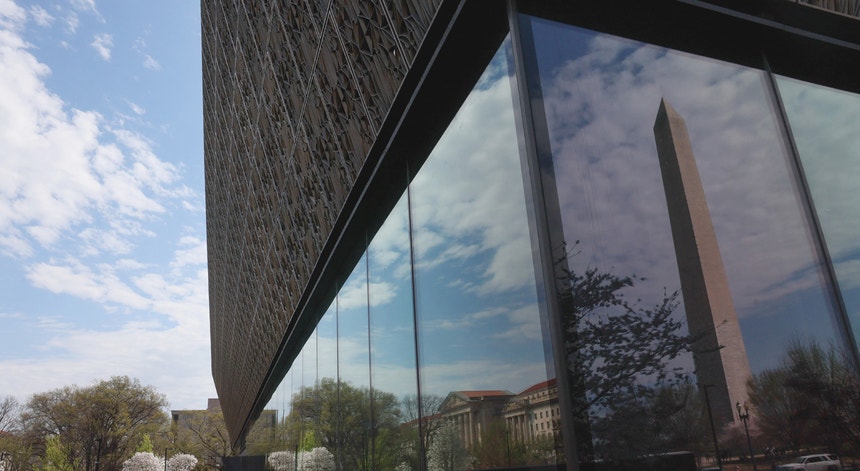 Smithsonian. Trump ordena remoção de "ideologia imprópria" dos ...