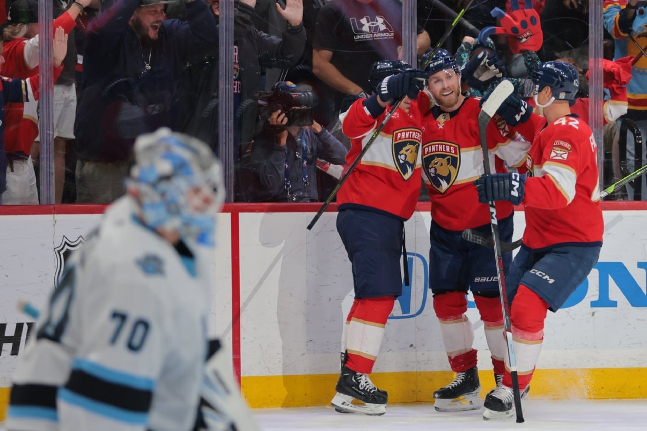 Panthers' Sam Bennett notches both goals in OT win over Utah