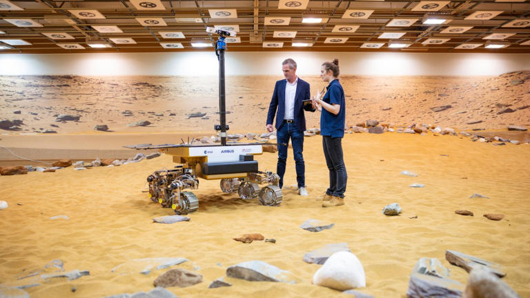 UK to land Europe’s first rover on Mars
